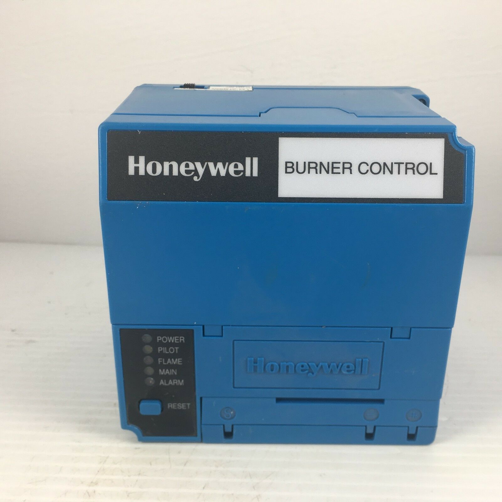 Промышленный контроллер горения Honeywell RM7800 купить в официальном ...